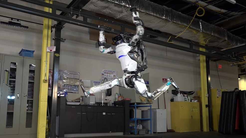 Boston Dynamics' Atlas robot is back. Be very afraid... Atlas can now ...