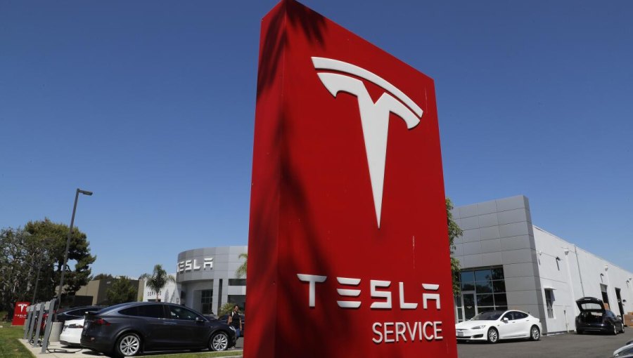 Tesla to roll out software updates for over 2 million vehicles in the U ...